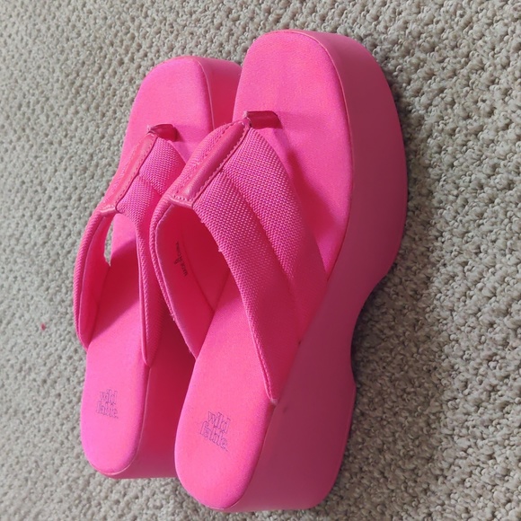 wild fable | Shoes | Y2k Wild Fable Hot Pink Wedges Size 6 | Poshmark